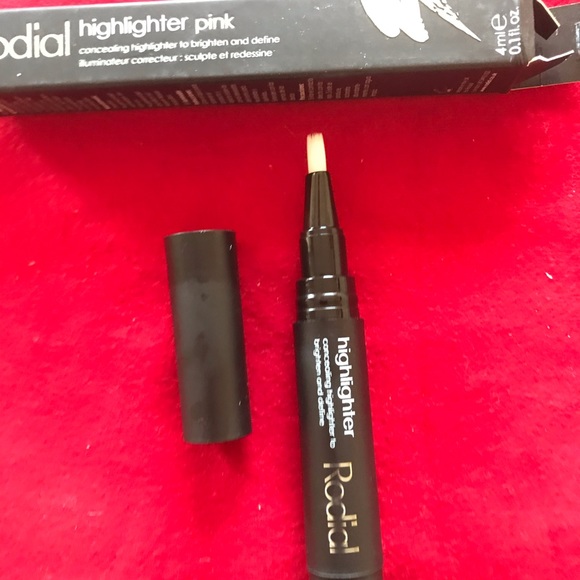 Rodial | Makeup | Newrodialhighlighterpink Concealing Highlighter To ...